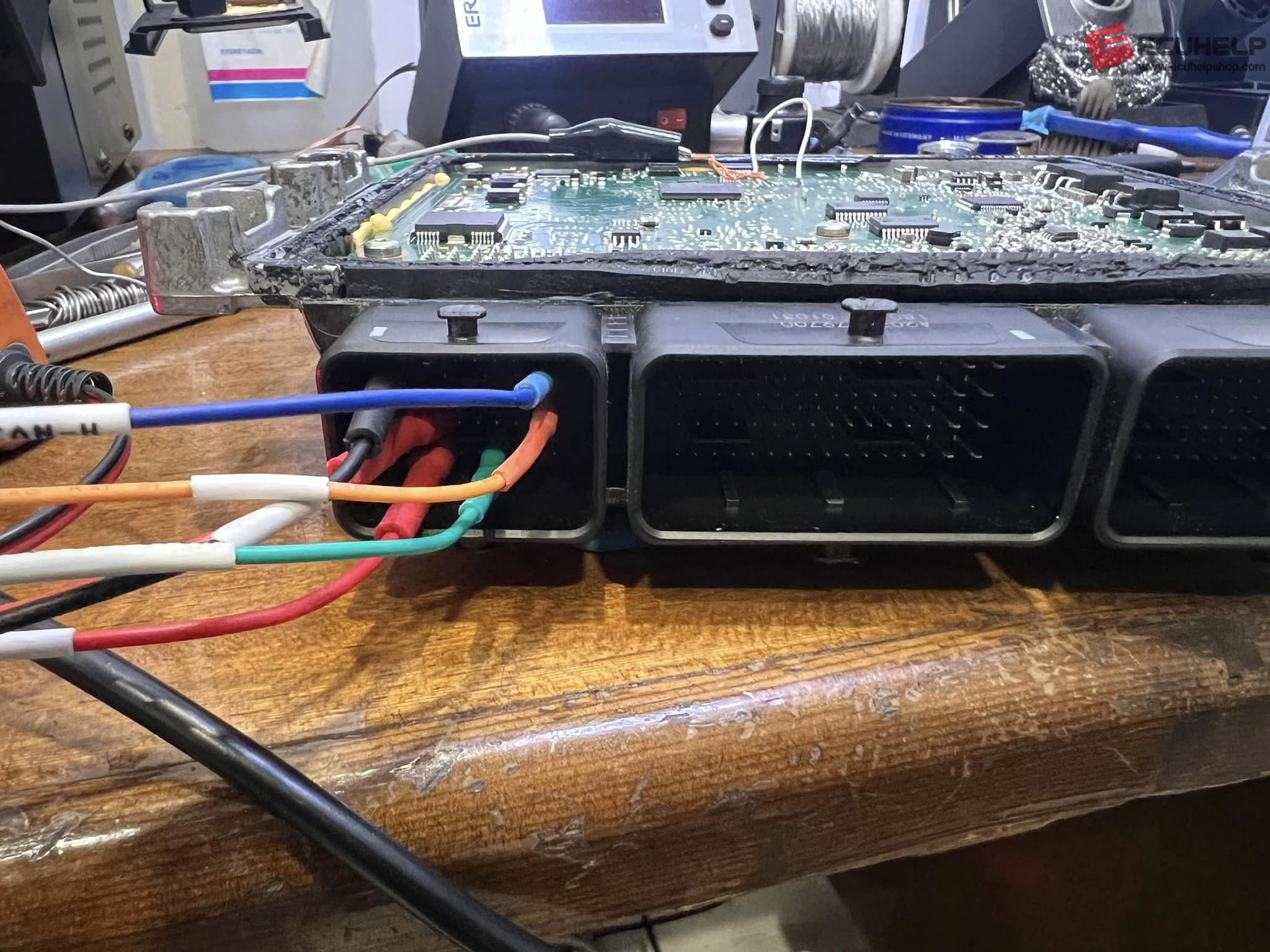 KT200 Read Write Mercedes SID310 Both Bench and Boot Mode