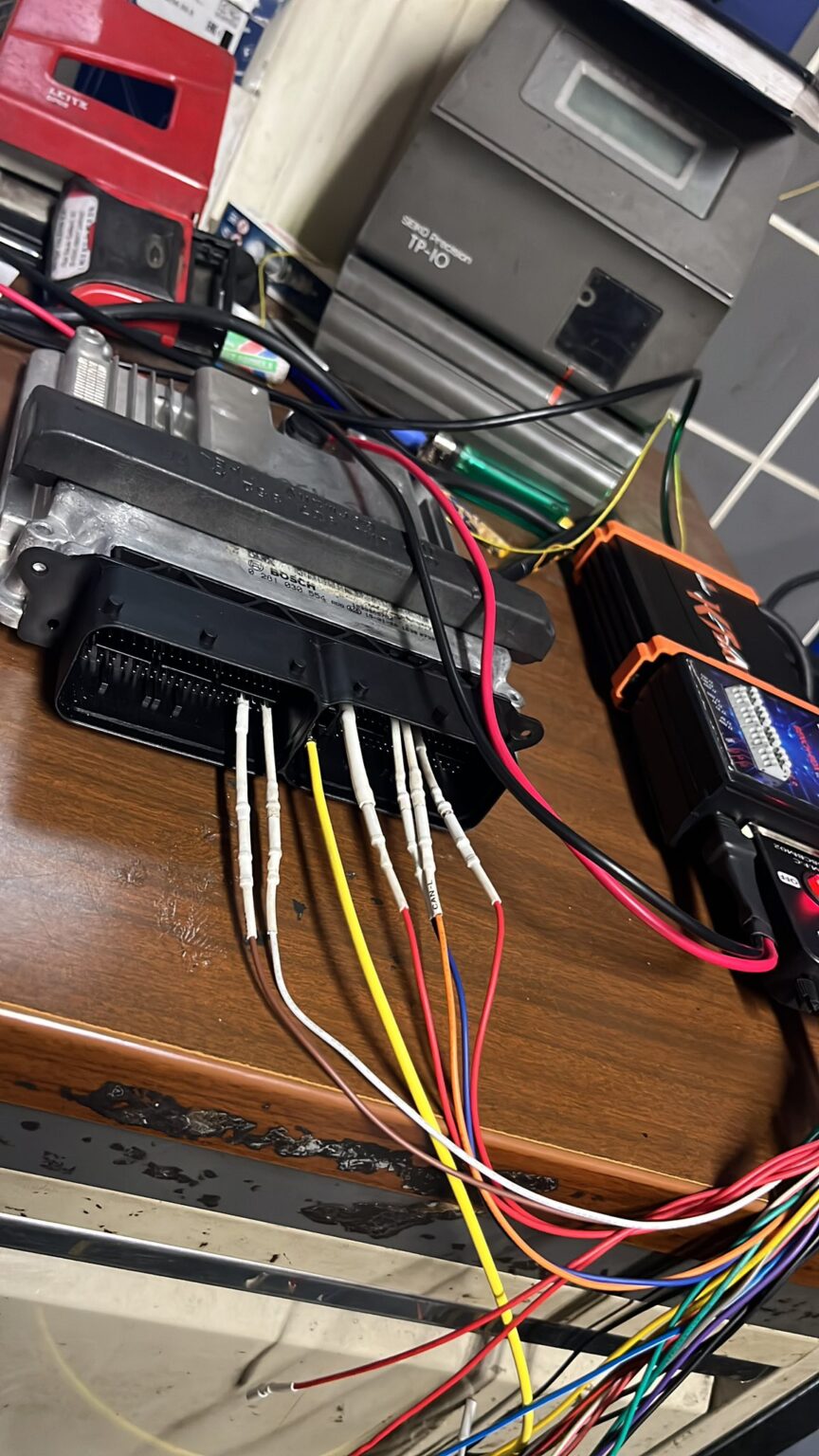 KT200II Read/Write 2016 Porsche Macan 3L EDC17CP44 on Bench